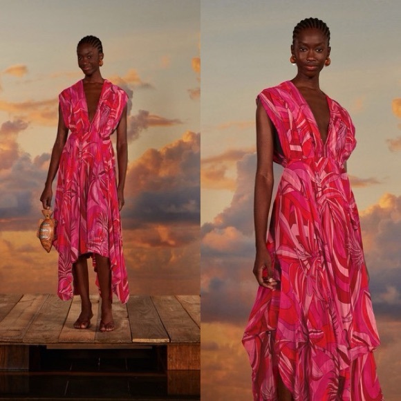 FARM Rio | Dresses | Nwt Farm Rio Red Endless Summer Tropical Plunging ...